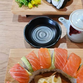 KING EEL SUSHI BENTO - Updated July 2024 - 78 Photos & 25 Reviews ...