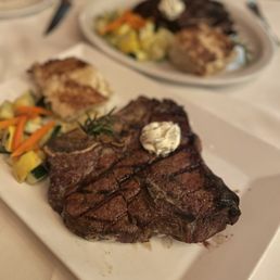 HARRIS’ RESTAURANT - Updated December 2025 - 2645 Photos & 2307 Reviews ...