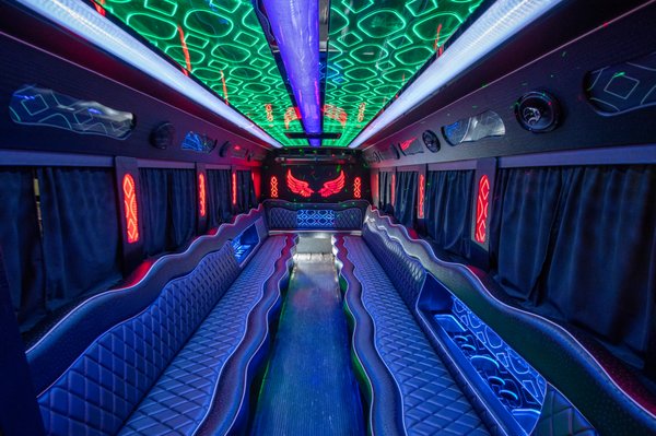 ROYAL PARTY BUS - Updated October 2025 - 59 Photos & 59 Reviews - 4512 ...