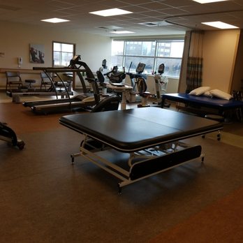 VA HEALTH CARE CENTER - Updated December 2025 - 20 Photos & 35 Reviews ...