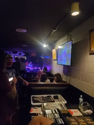 STATE STREET PUB - Updated June 2025 - 28 Photos & 25 Reviews - 243 ...