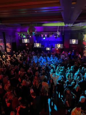 KINGS HALL EVERETT - Updated December 2025 - 1611 Everett Ave, Everett ...