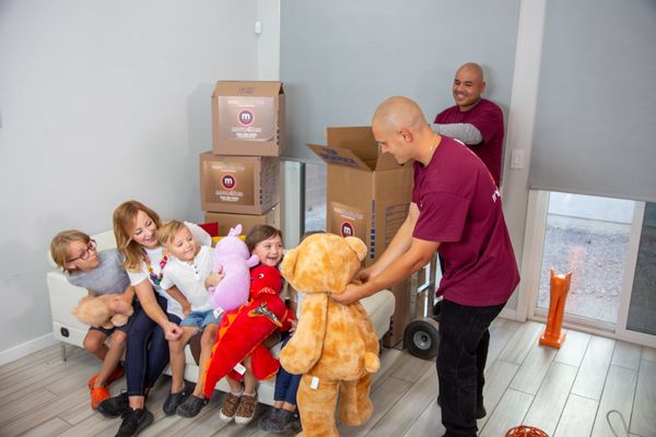 MOVE 4 LESS - Updated December 2025 - 559 Photos & 751 Reviews - 6630 ...