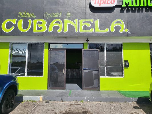 CUBANELA LATIN BAKERY - 36 Photos & 15 Reviews - 827 W Lancaster Rd ...