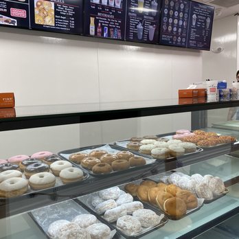 THE DONUT STATION - Updated July 2024 - 80 Photos & 48 Reviews - 486 ...