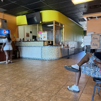 ATL DELI - Updated November 2025 - 34 Photos & 46 Reviews - 7427 W ...