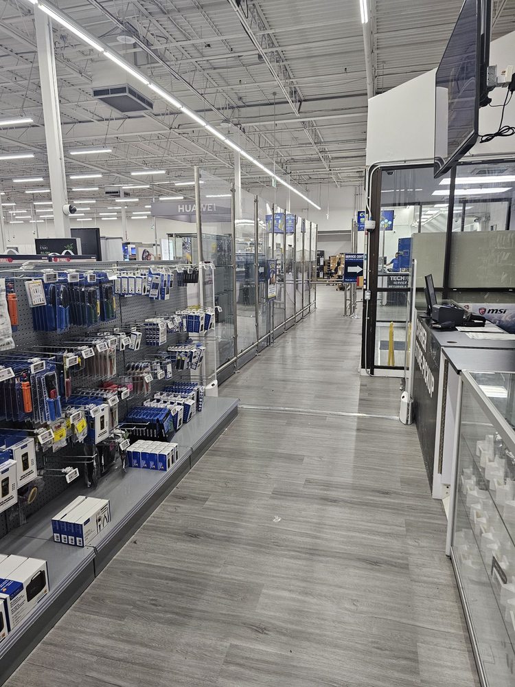 CANADA COMPUTERS & ELECTRONICS - Updated December 2025 - 10 Photos & 31 ...