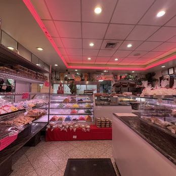 BAY RIDGE BAKERY - Updated December 2025 - 97 Photos & 123 Reviews ...