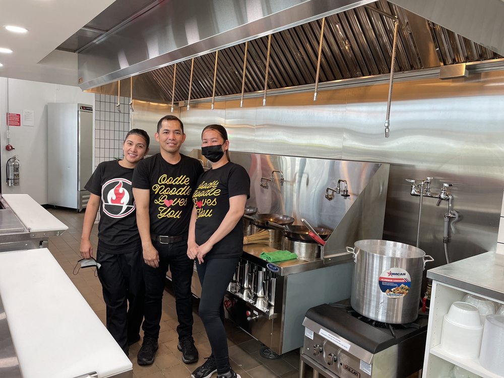 OODLES NOODLES - Updated October 2025 - 10 105 Main Street N, Airdrie ...