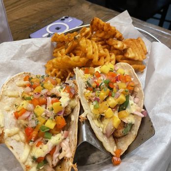 SLICK LIPS - Updated December 2025 - 100 Photos & 85 Reviews - 102 S ...