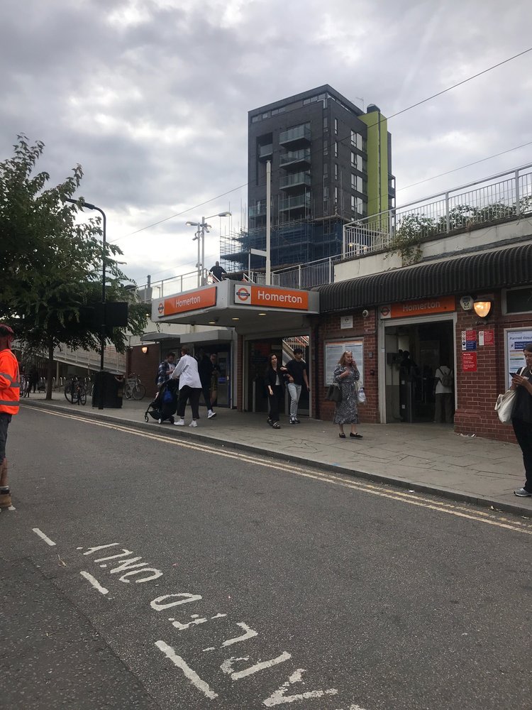 HOMERTON LONDON OVERGROUND STATION - Barnabas Rd, London, United ...