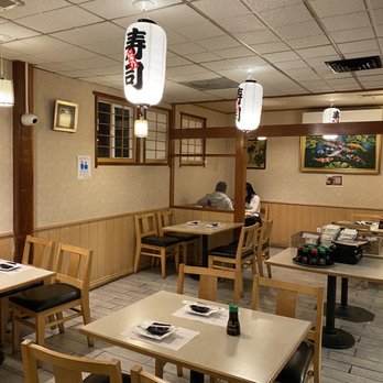 Akasaka sushi store