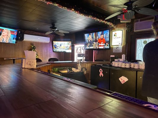 PATSY’S BAR - Updated October 2025 - 22 Photos - 2212 Wilson Ave ...