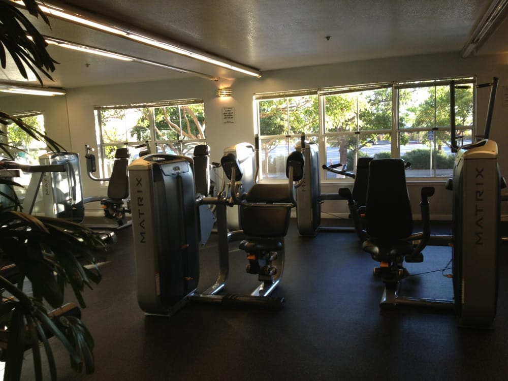 THE BAYSIDE CLUB - Updated August 2025 - Beale St, San Francisco ...