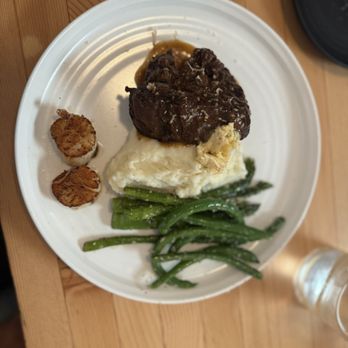 LEFT COAST SEAFOOD & MARKETPLACE - Updated July 2025 - 135 Photos & 142 ...