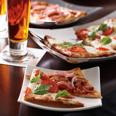 HY-VEE MARKET GRILLE - Updated December 2025 - 44 Photos & 75 Reviews ...