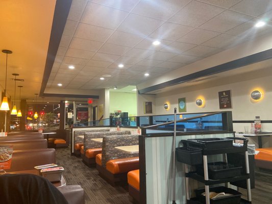 VILLAGE INN - Updated August 2025 - 79 Photos & 86 Reviews - 1500 ...