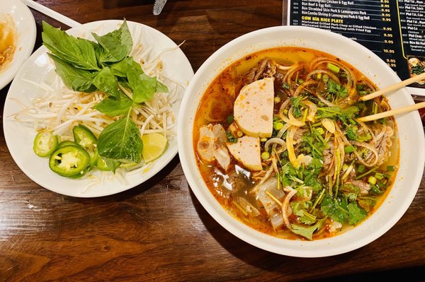 VIET TASTE - Vietnamese Restaurant in Libertyville, Illinois at 1185 S ...