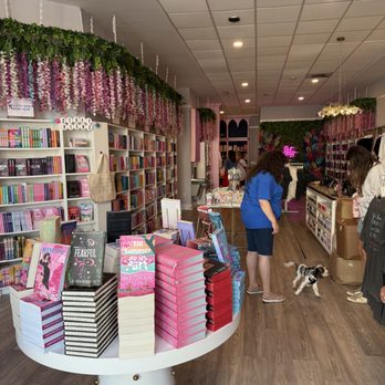 SWEETER THAN FICTION BOOK SHOP - Updated February 2026 - 34 Photos & 18 ...