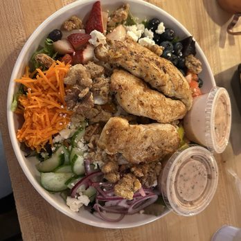 GROOVY BEAST - Updated June 2025 - 164 Photos & 192 Reviews - 1611 ...