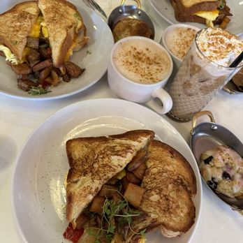 KIXI CAFE - Updated June 2024 - 707 Photos & 203 Reviews - 171 SE ...