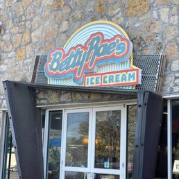 BETTY RAE’S ICE CREAM - Updated October 2025 - 519 Photos & 531 Reviews ...
