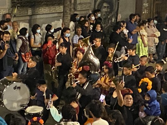 COMPARSA DE CHINAS OAXAQUEÑAS DE GENOVEVA MEDINA - 19 Photos - Av. de ...