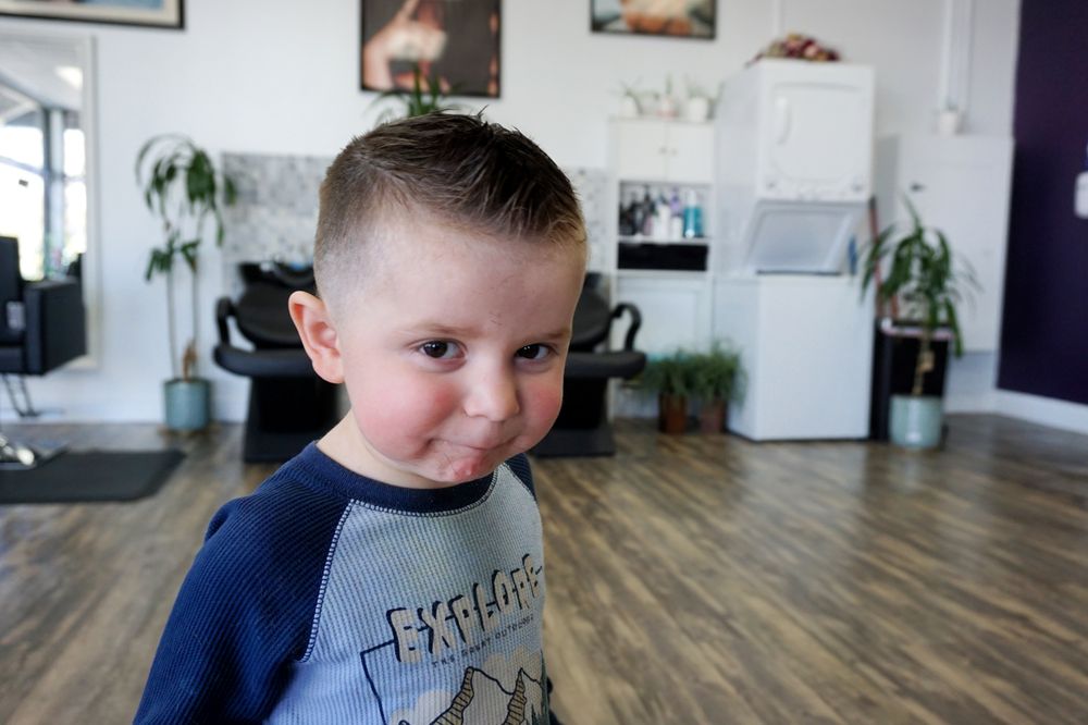 SUPREME CUTS N COLOR - Updated January 2026 - 112 Photos - 2815 W Ave L ...