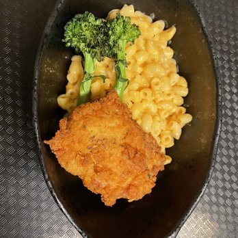 DOCKING BAY 7 FOOD AND CARGO - 1229 Photos & 327 Reviews - 1313 ...