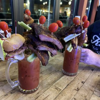 PARKER JOHN’S BBQ & PIZZA - SHEBOYGAN - Updated July 2025 - 178 Photos ...