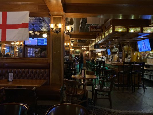 WINSTON’S ENGLISH PUB & GRILL - Updated January 2026 - 30 Photos & 39 ...