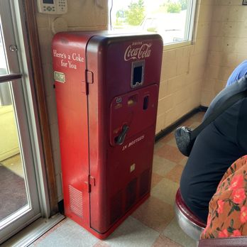 THE LEMON DROP - Updated August 2024 - 186 Photos & 193 Reviews - 1701 ...