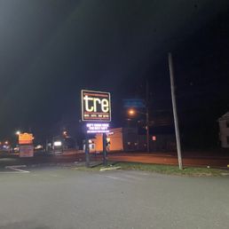 TRE PIZZA, PASTA, BEER GARDEN - Updated December 2025 - 297 Photos ...