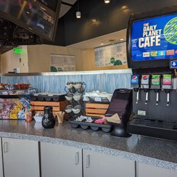 THE DAILY PLANET CAFE - Updated August 2025 - 112 Photos & 106 Reviews ...