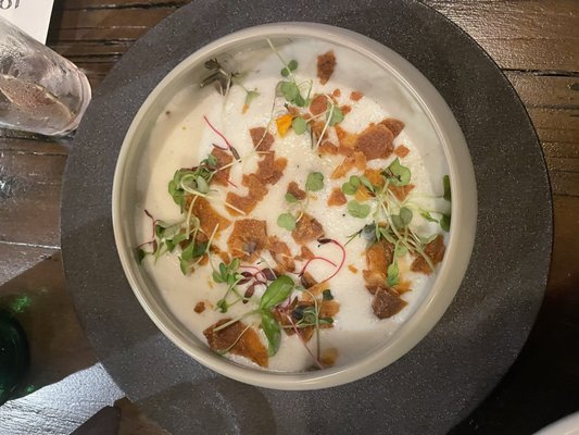 1881 KITCHEN TABLE - Updated August 2024 - 21 Photos - 112 N Main St ...