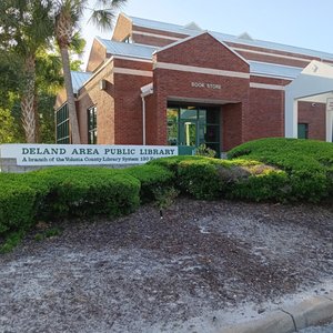 VOLUSIA COUNTY LIBRARY CENTER - Updated July 2025 - 21 Photos & 11 ...