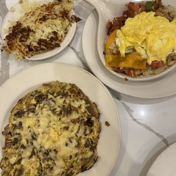 NOOKIES ON WELLS - Updated December 2025 - 481 Photos & 896 Reviews ...