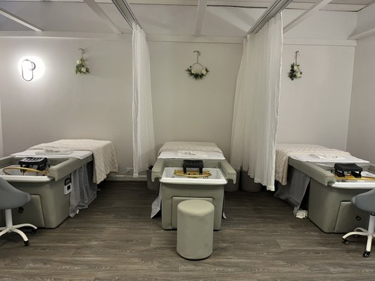 D4 SEASON HEAD SPA - Updated November 2024 - 10 Photos - 18500 33rd Ave ...