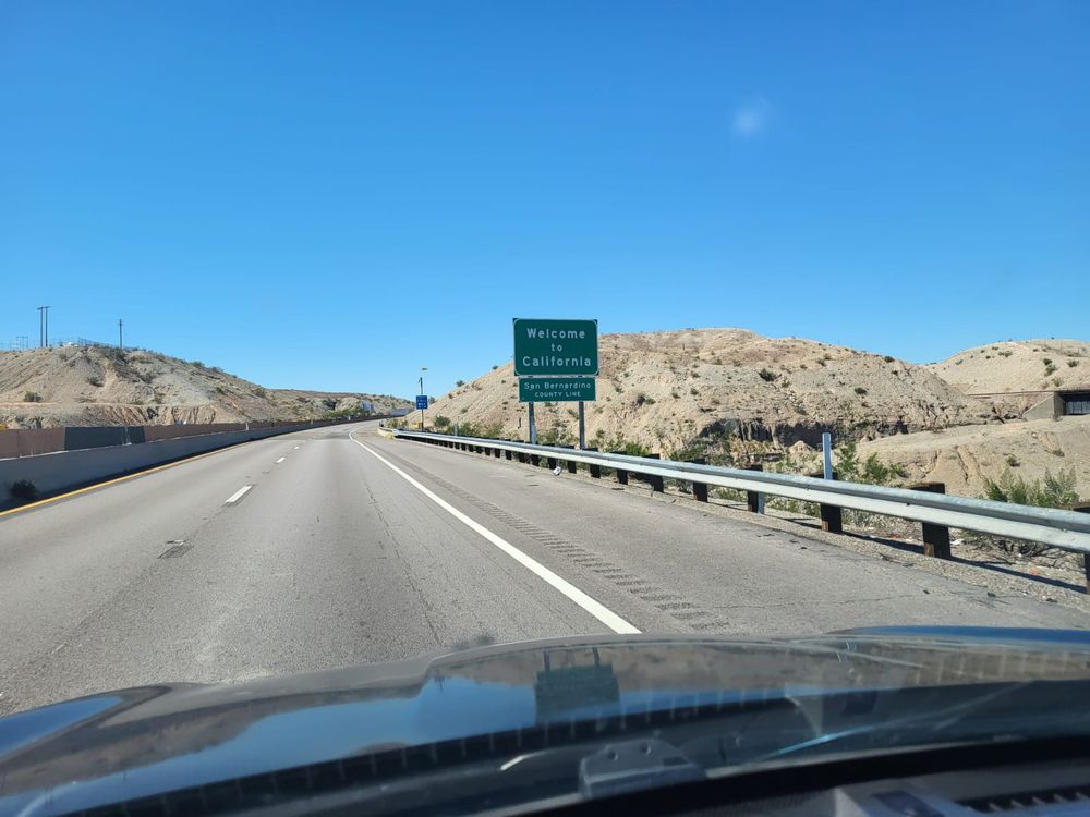 RAITES Y LUGARES EN USA - Updated May 2024 - 140 Surf Ct, Houston ...