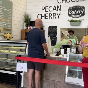 CROSHAW’S GOURMET PIES - 115 Photos & 150 Reviews - 175 W 900th S ...