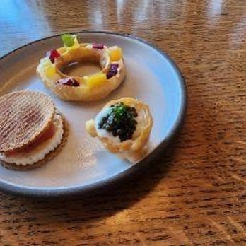 MONO INN - Updated October 2025 - 132 Photos & 59 Reviews - 55620 Hwy ...