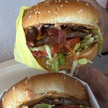 CHRIS’S BURGERS - Updated March 2025 - 227 Photos & 263 Reviews - 765 E ...