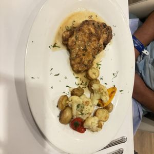 COSMOS RISTORANTE & PIZZERIA - Updated December 2025 - 76 Photos & 339 ...