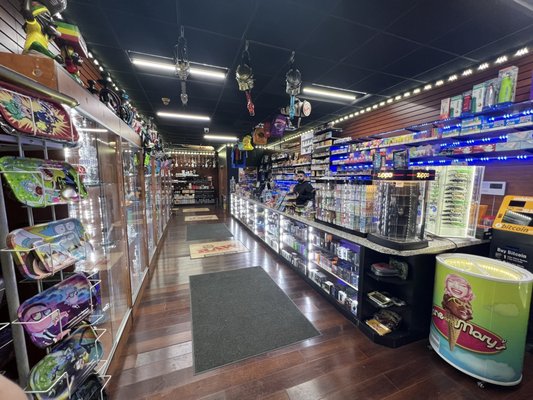 DRIP DROP SMOKES VAPE & TOBACCO - Updated December 2025 - 17 W 416 W ...