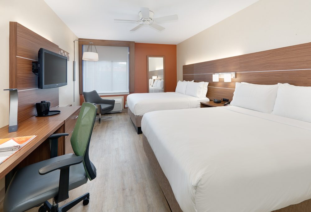 HOLIDAY INN EXPRESS RAINIER INN & RAINIER COMPLEX - 40 Photos & 22 ...