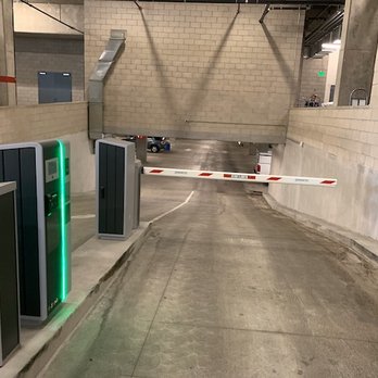 TARGET - Updated October 2025 - 63 Photos & 66 Reviews - 1302 S La Brea ...