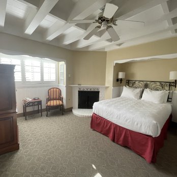 THE NORMANDY INN - Updated November 2024 - 157 Photos & 178 Reviews ...