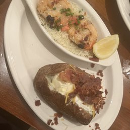 TWO RIVERS STEAK & FISH HOUSE - Updated August 2025 - 298 Photos & 475 ...