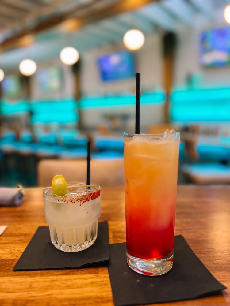 BAR ELLA PACIFIC BEACH - Updated April 2025 - 219 Photos & 87 Reviews ...