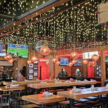 HAPPY CAMPER - Updated June 2025 - 1651 Photos & 1122 Reviews - 3211 N ...